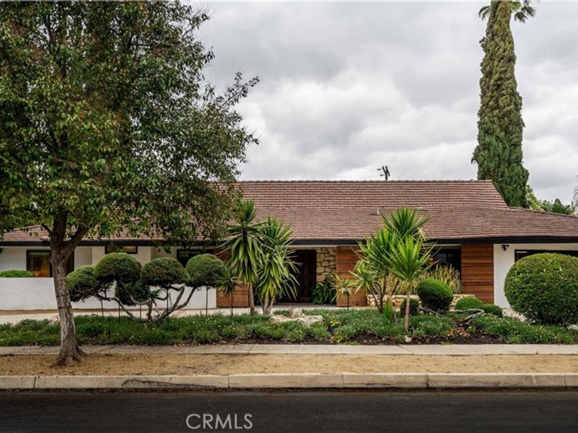 22335 Tiara Street, Woodland Hills, CA 91367 - For Sale