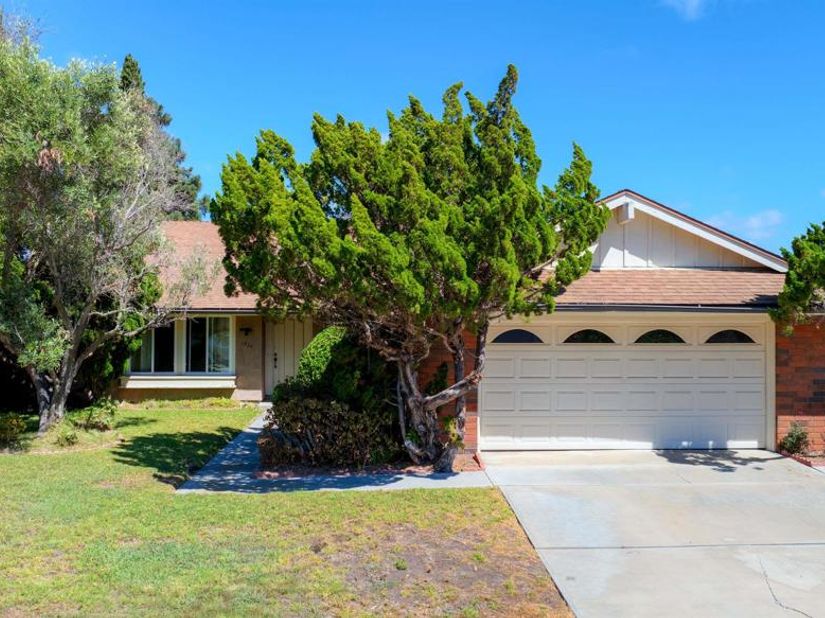 1824 Portofino Drive, Oceanside, CA 92054 - For Sale