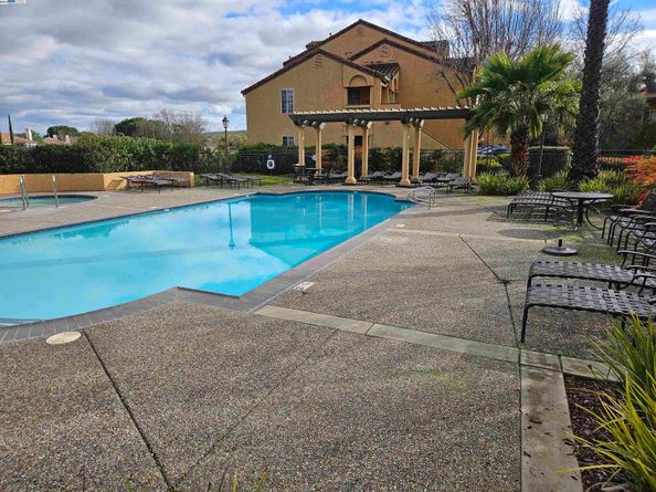 440 Bollinger Canyon Ln 196, San Ramon, CA 94582 - For Sale