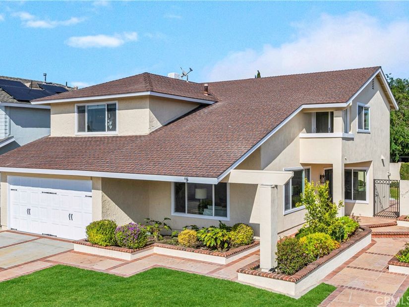20802 Woodlea Lane, Huntington Beach, CA 92646 - For Sale